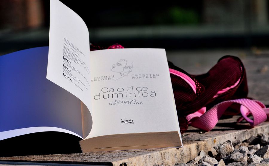 Cosmin Neidoni, despre „Ca o zi de duminică. Dialog epistolar ...